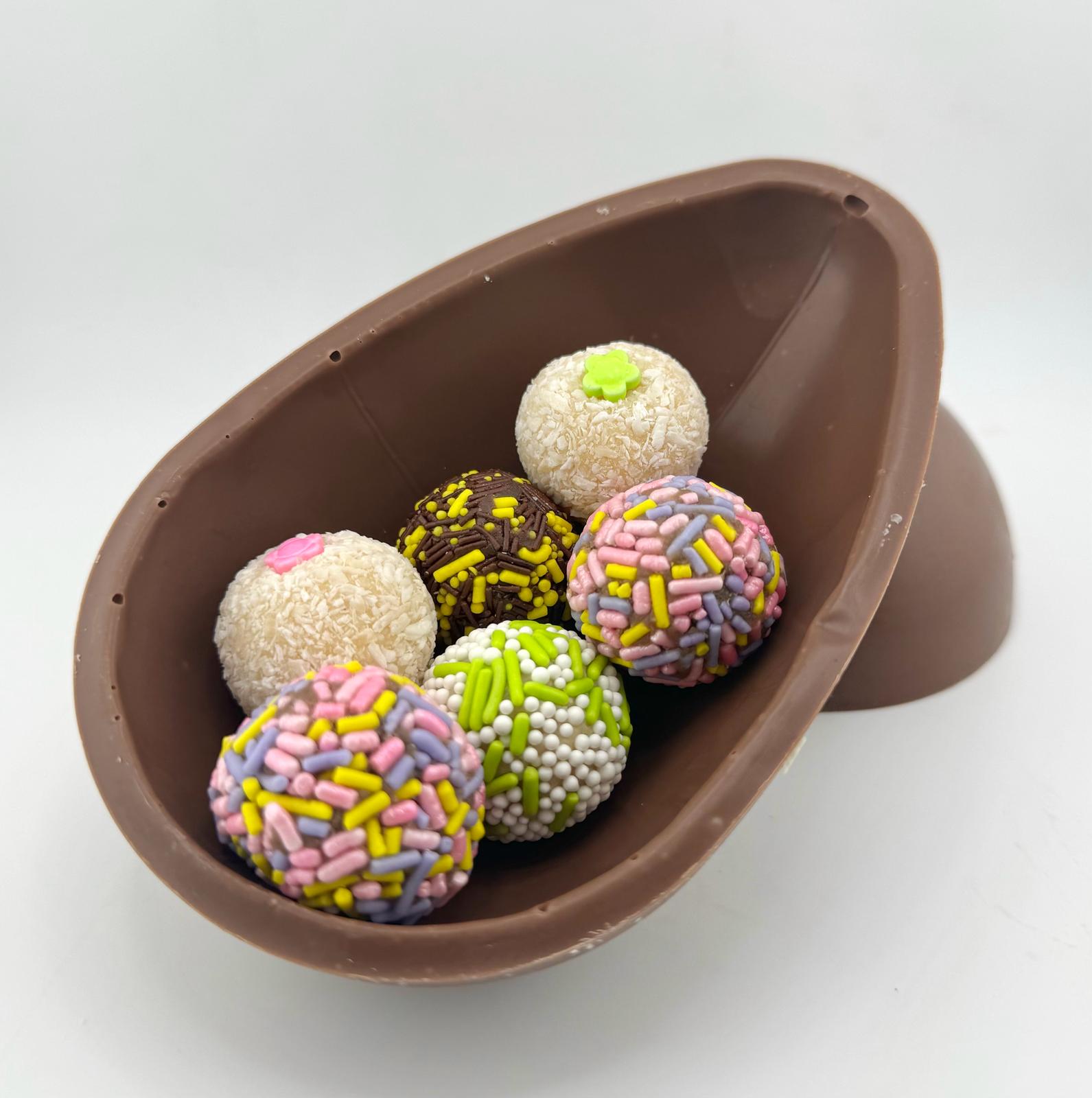 Milk Chocolate Egg with 6 Easter Brigadeiros | Brigadeiro Bakery Brazilian Coffee and Desserts